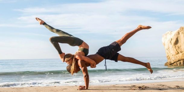5 Benefits of Acroyoga for Women | Horn Necklace